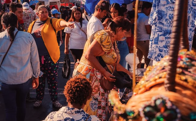 The 11 Best Swap Meets and Flea Markets for Holiday Shopping ~ L.A. TACO