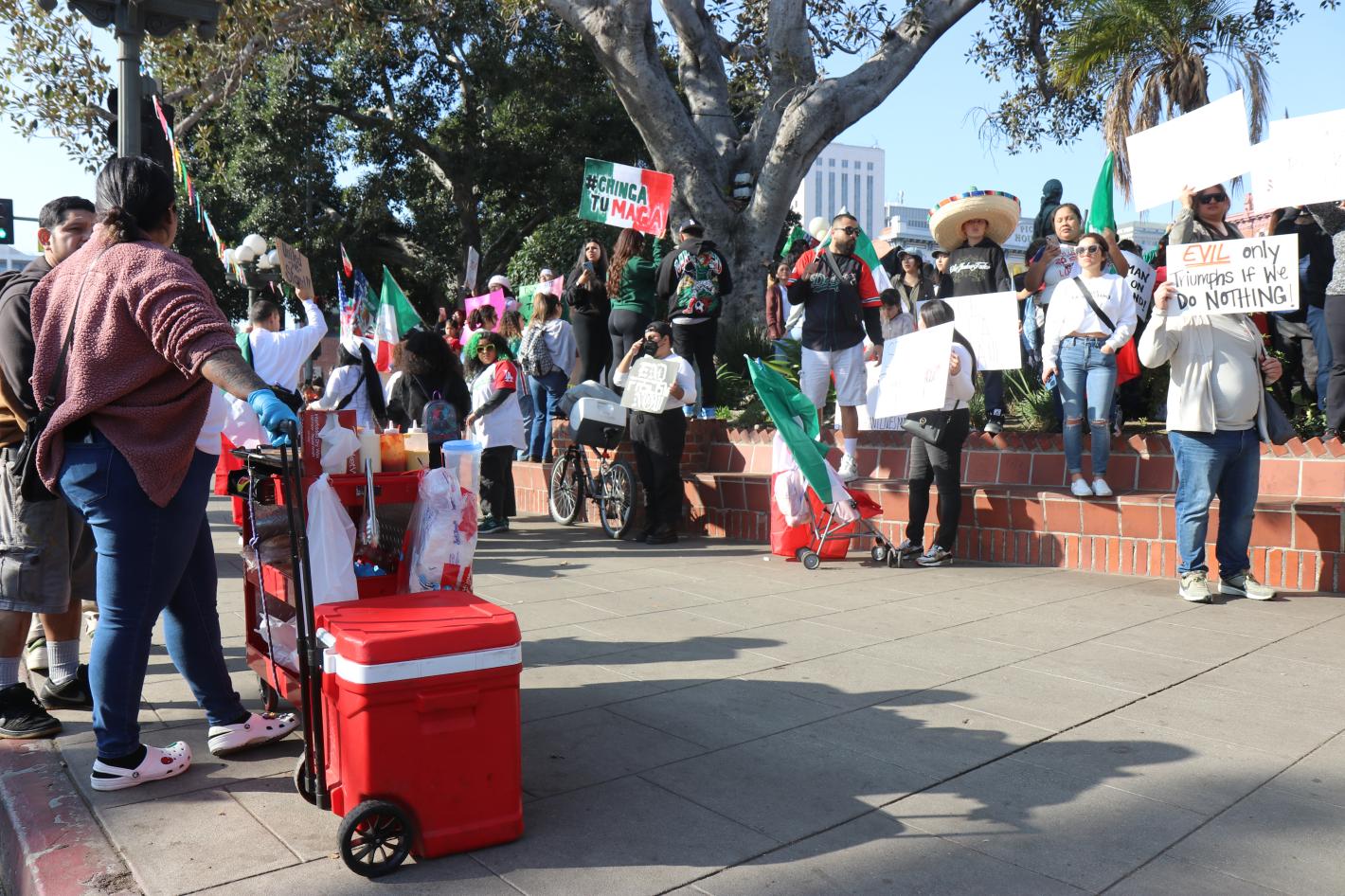 Thousands Marched On Downtown L.A. and Shut Down The 101 Freeway To ...