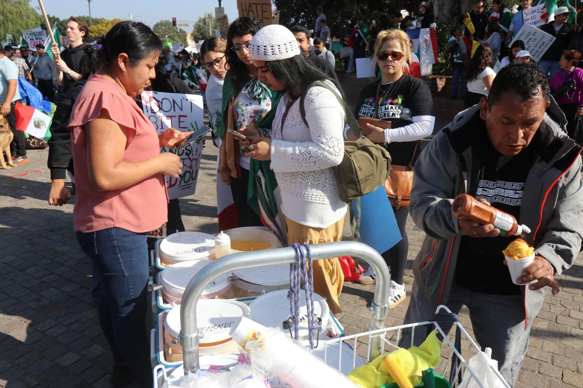 Thousands Marched On Downtown L.A. and Shut Down The 101 Freeway To ...
