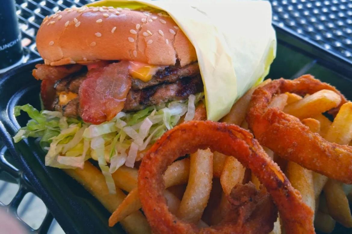 The 34 Best 'Hood Burgers In Los Angeles ~ L.A. TACO