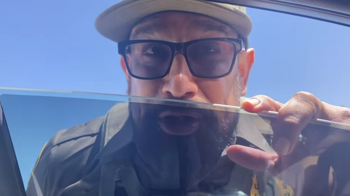 What To Do If ICE Stops You In a Car, On a Bus, Or In a Train ~ L.A. TACO