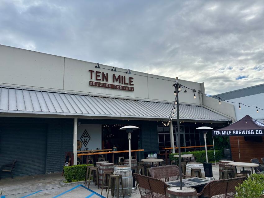The Longest Metro Food Crawl: 48 Great Spots to Eat Along the Longest ...