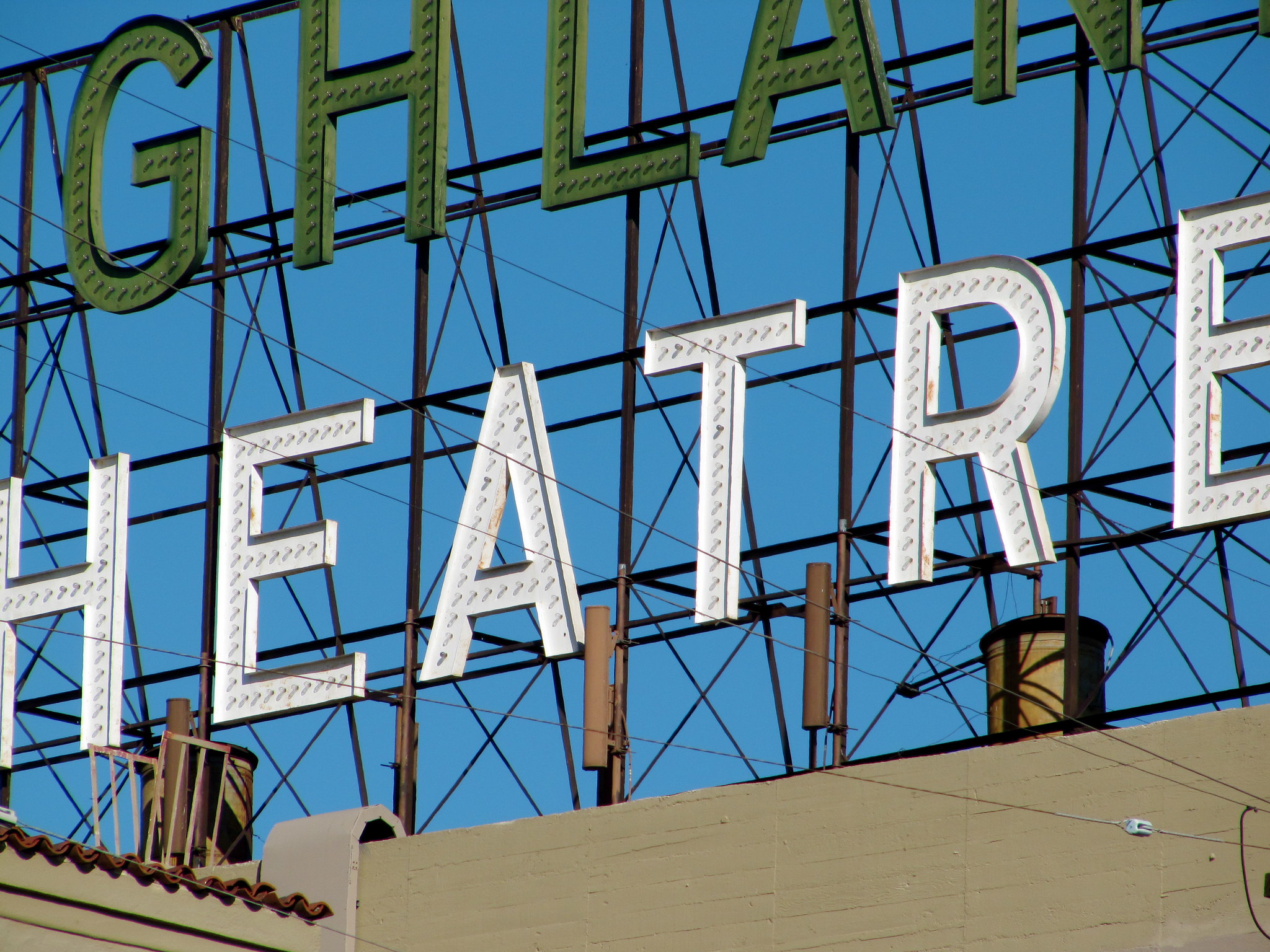 Headlines: NELA's 100-Year-Old 'Highland Theater' Closing in February ...