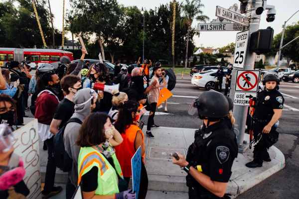 Here's How to Prep for Saturday's No Kings Protest by Knowing Your ...