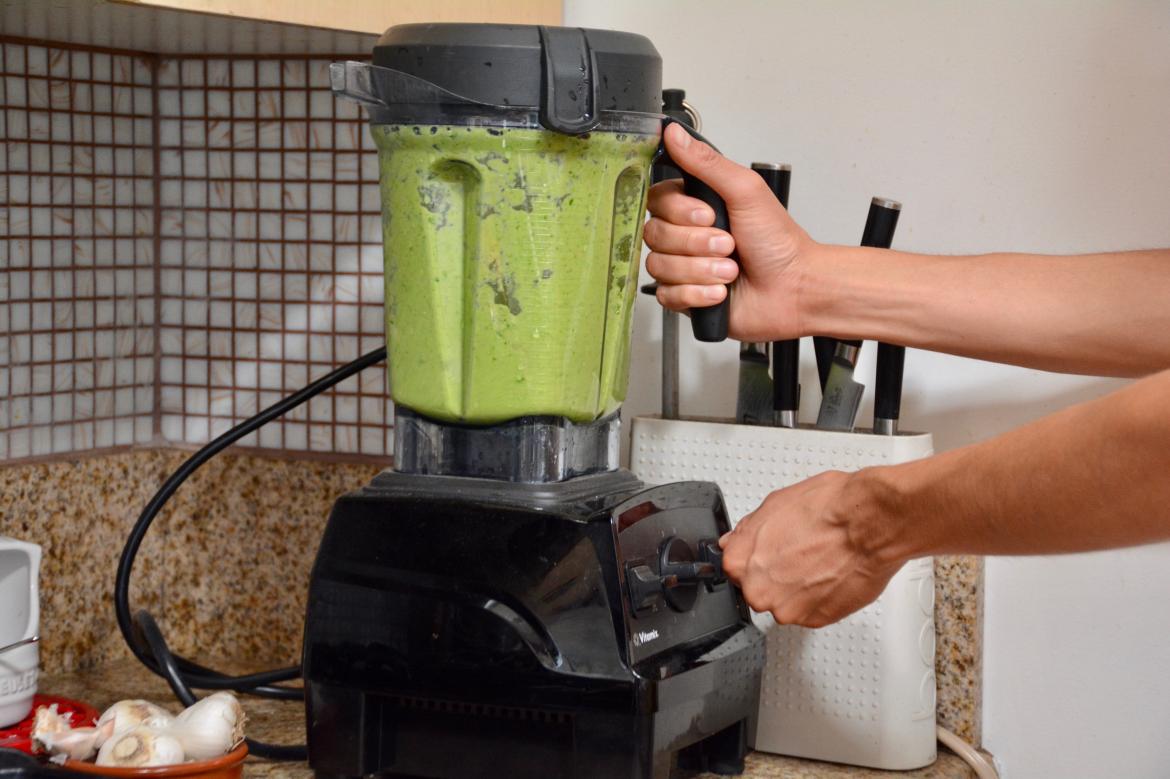 Fake Guacamole is Here. The Secret Taquerias Don't Want You to Know ...