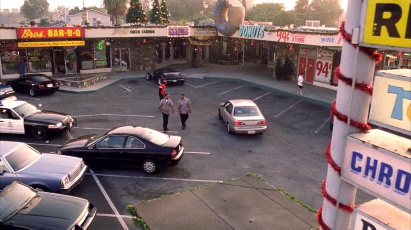 Holy Moly! It’s the Torrance Strip Mall from Friday After Next, 20 ...